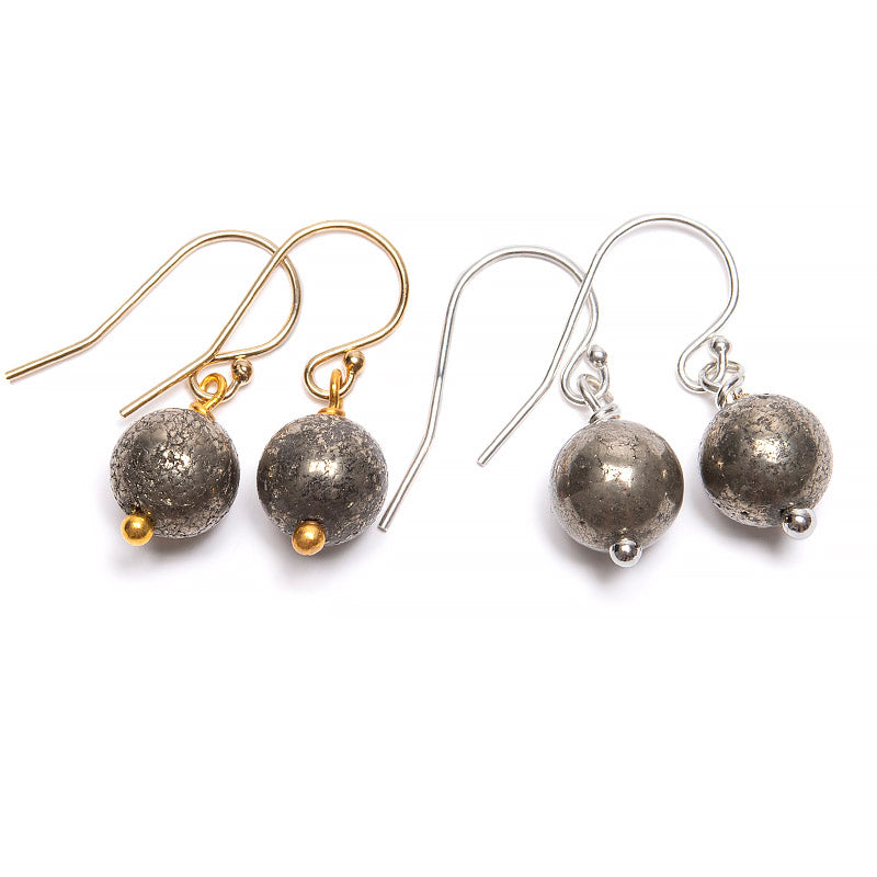 Örhängen med pyrit, guld eller silver kristallpärla – Kristallrummet